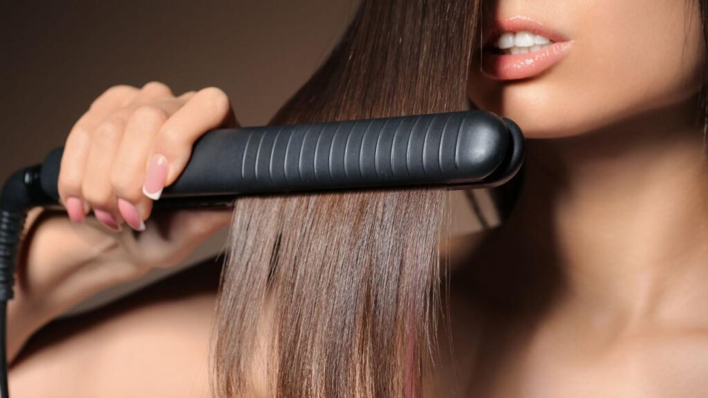 A Guide to Modern Hair Straightening Tools: Features and Benefits - Ryaca